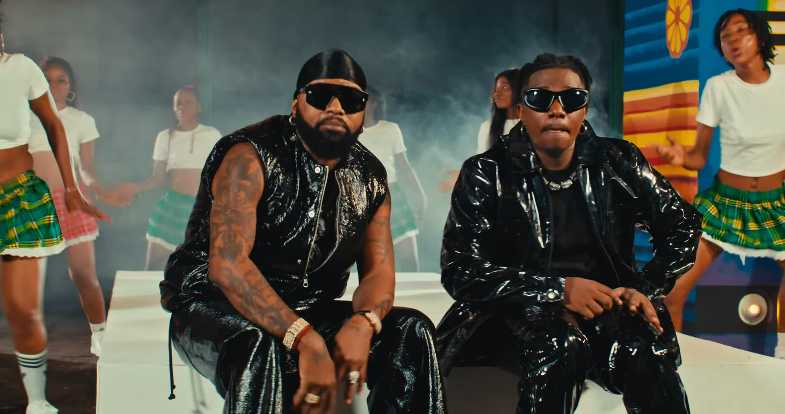Ferre Gola Ft Rayvanny - Mobondo (Clip officiel) - Talents2kin